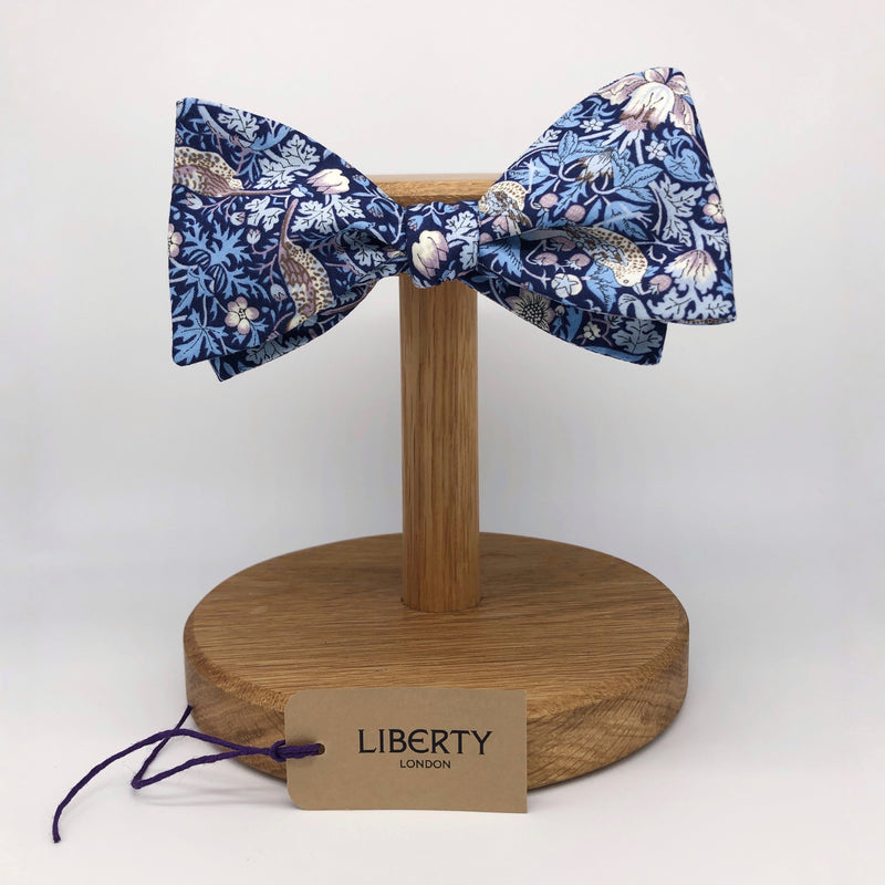 Liberty of London Bow Tie in Navy Strawberry Thief - Belfast Bow Company
